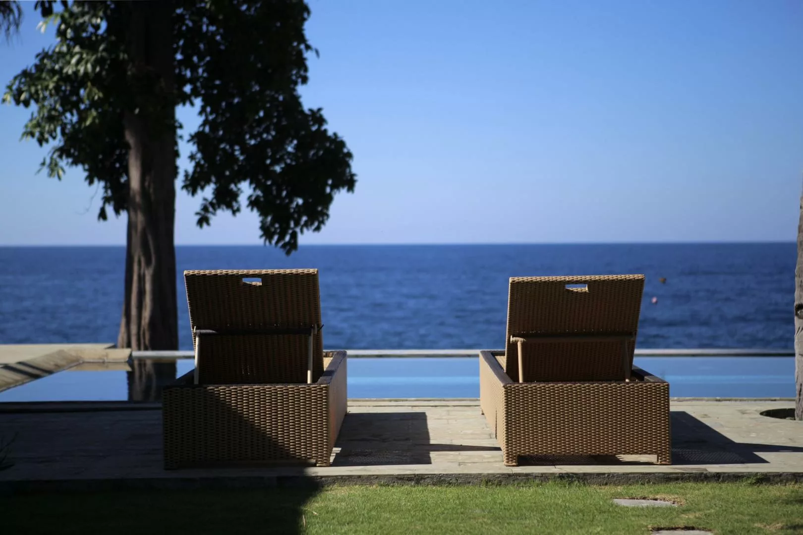 Explore The Top 5 Bali Dive Resort Near The Legendary Boga Wreck In ...